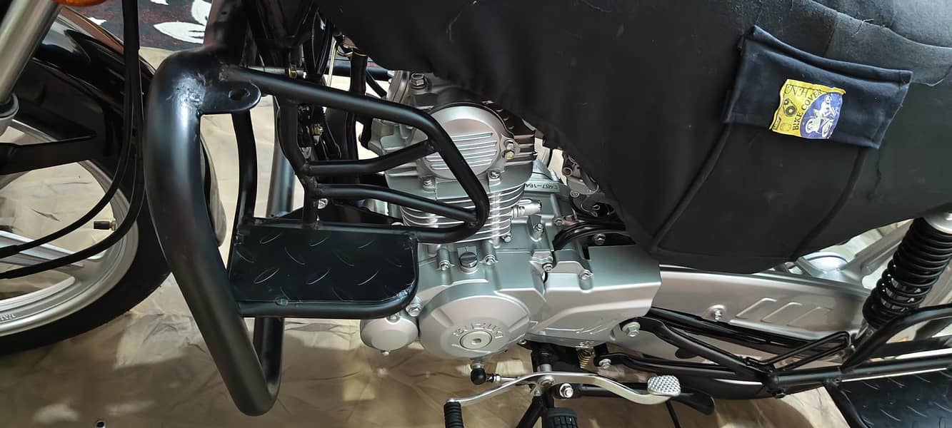 Suzuki GD 110 s model 25 26 advance return file. km100 Chali Hui hai ...