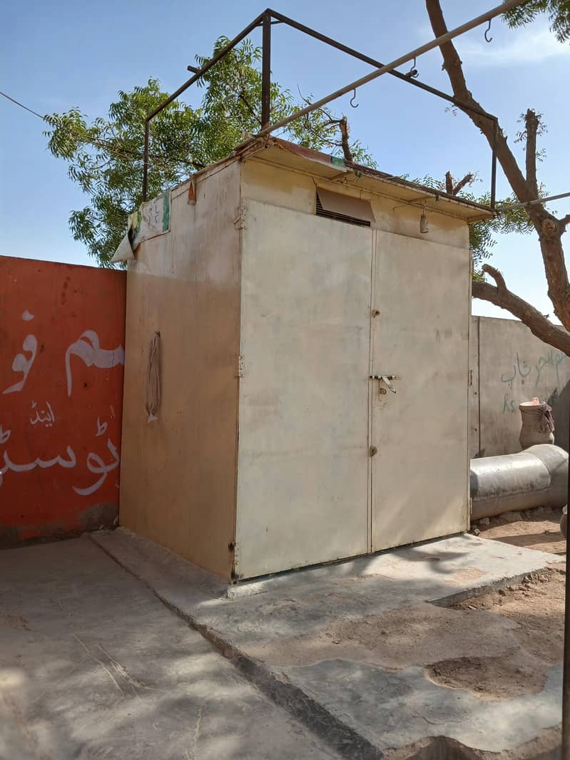 2 Iron Cabin / Food Cart / Food Stall / Counter For Sale For Shop Use ...