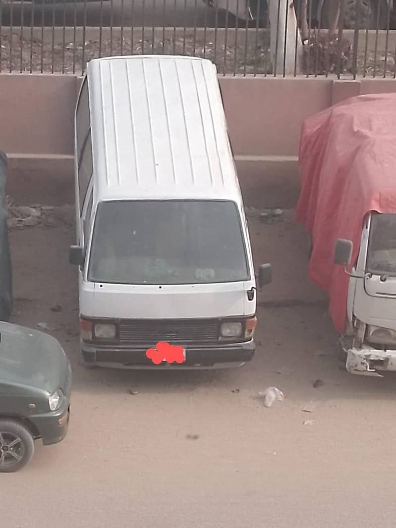 TOYOTA HIACE - Buses, Vans & Trucks - 1110676613