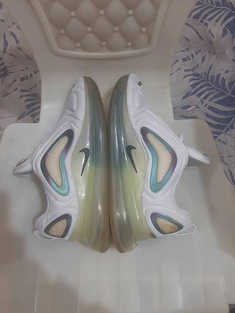 Nike Air Max 720 Bubble Pack - Footwear - 1110679272