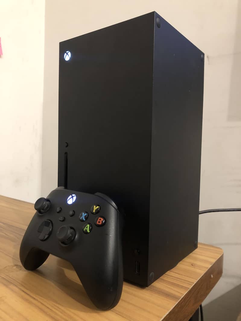 Xbox Seriex X, 1tb black, with one original controller and wire set ...