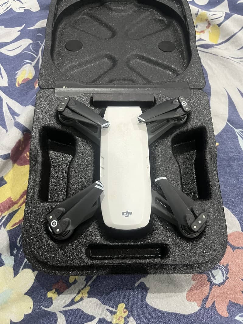 DJI spark drone in perfect condition with extra wings - Drones - 1110697690