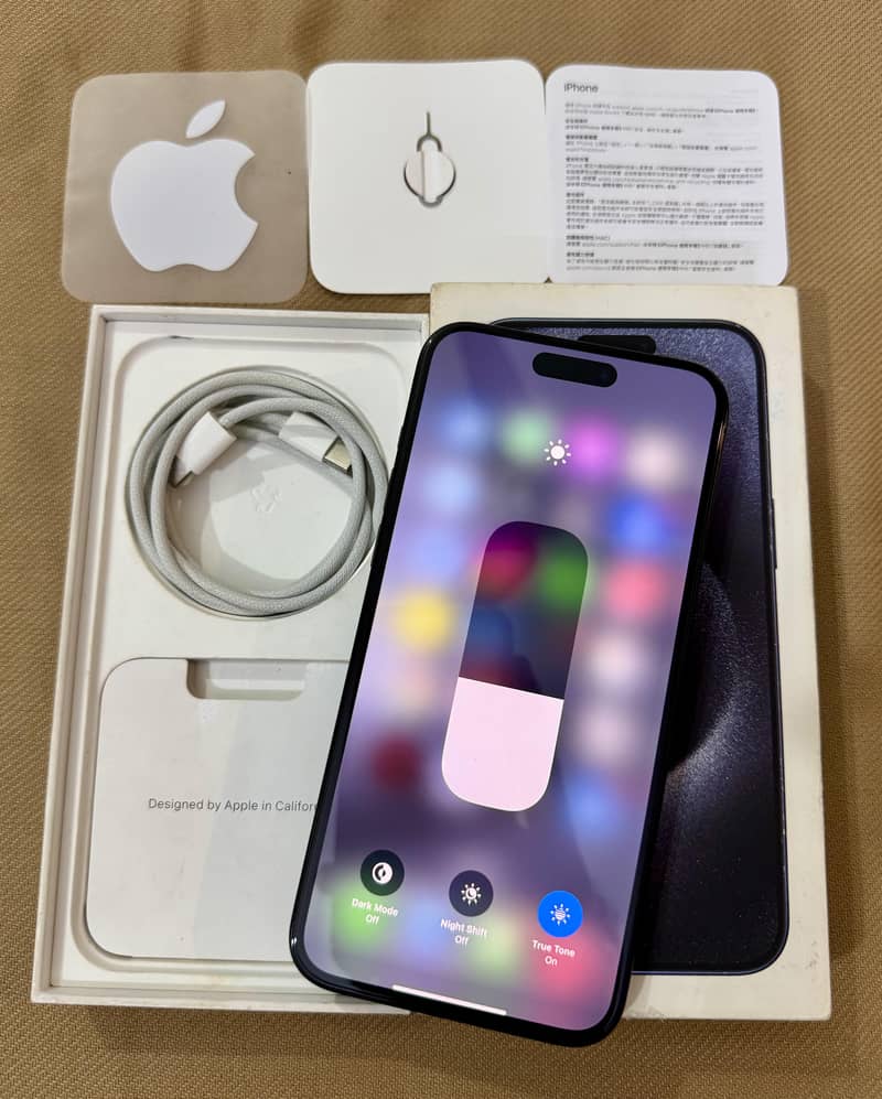 iPhone 15 Pro Max 256gb HK Complete Box - Mobile Phones - 1110706886