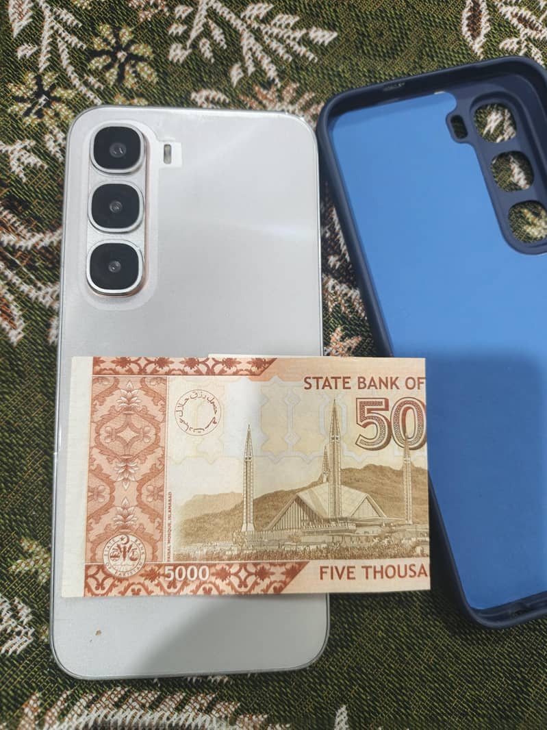 Infinix hot 60 pro 8+8gb 128gb - Mobile Phones - 1110708408