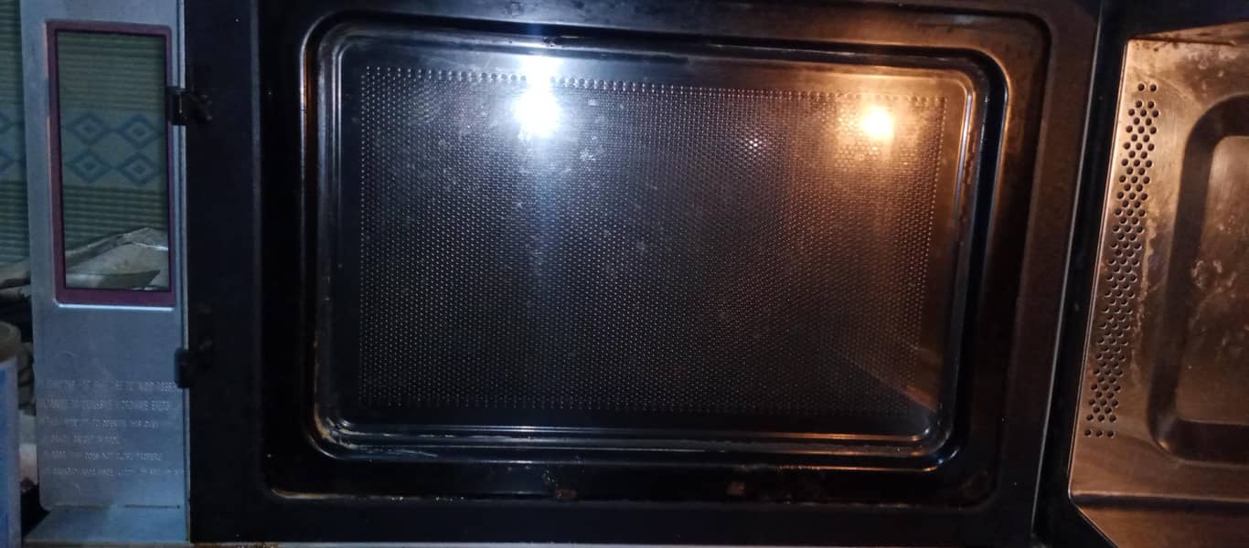 microwave - Microwaves - 1110709210