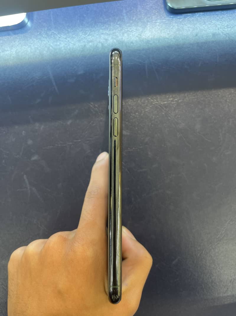 Iphone 11 pro max - Mobile Phones - 1110711746