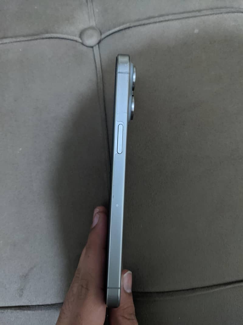 Iphone 15 pro Max approved - Mobile Phones - 1110720271