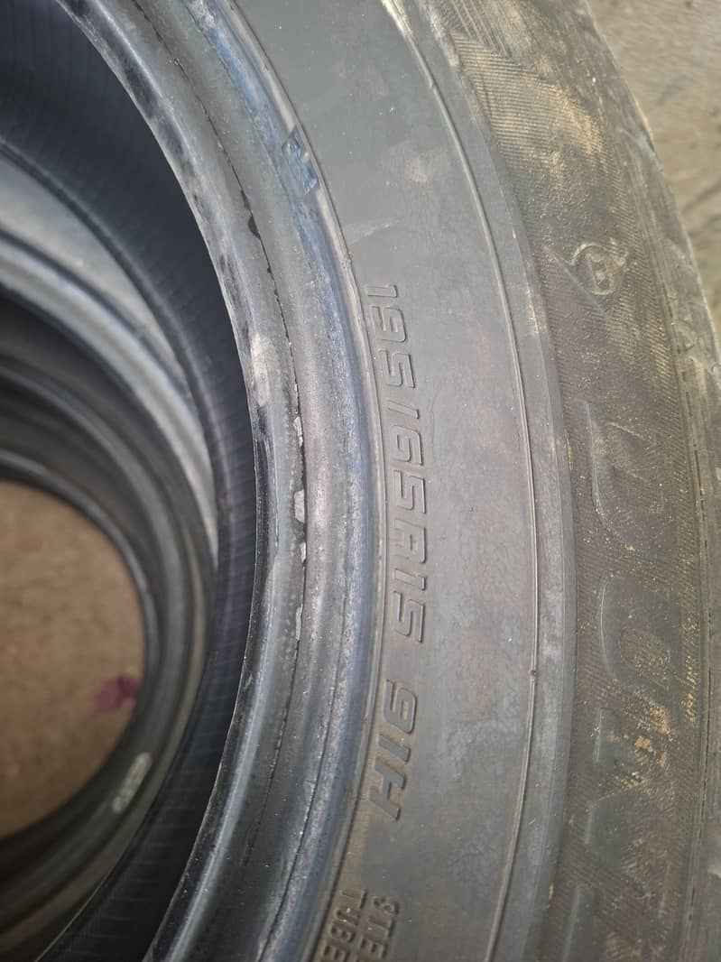 195/65 R15 Dunlop Tyres Japan - Tyres - 1110724275