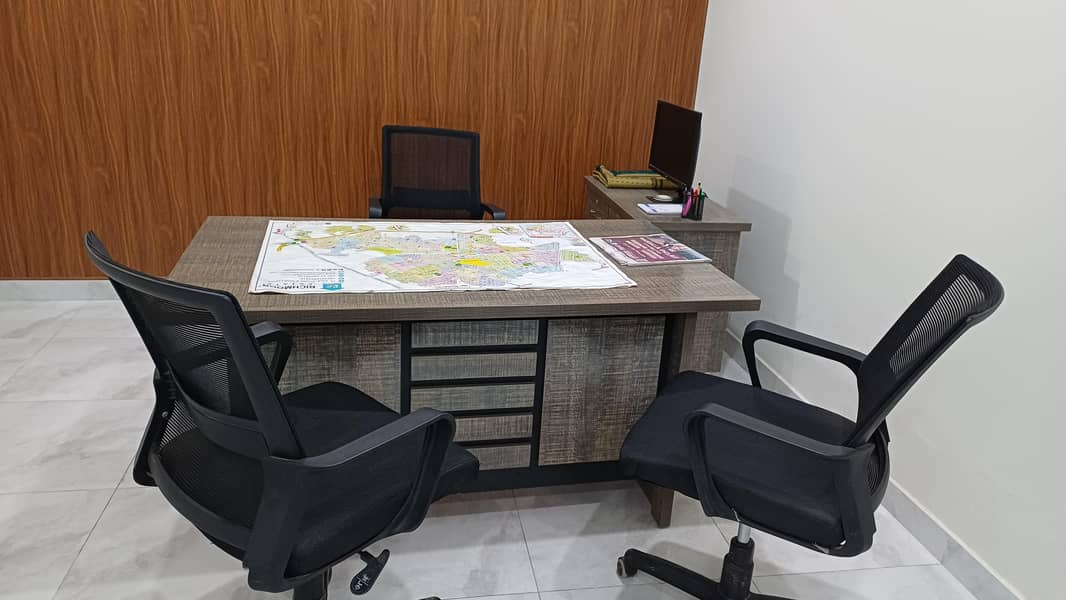 office furniture - Office Tables - 1110736423