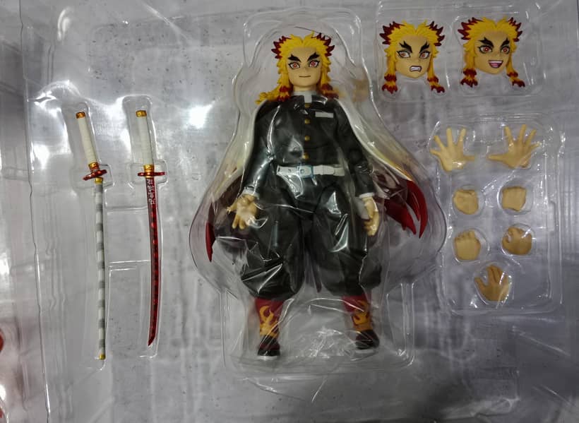 hot toys Batman figure & Demon Slayer Rengoku figure - Toys - 1110738419