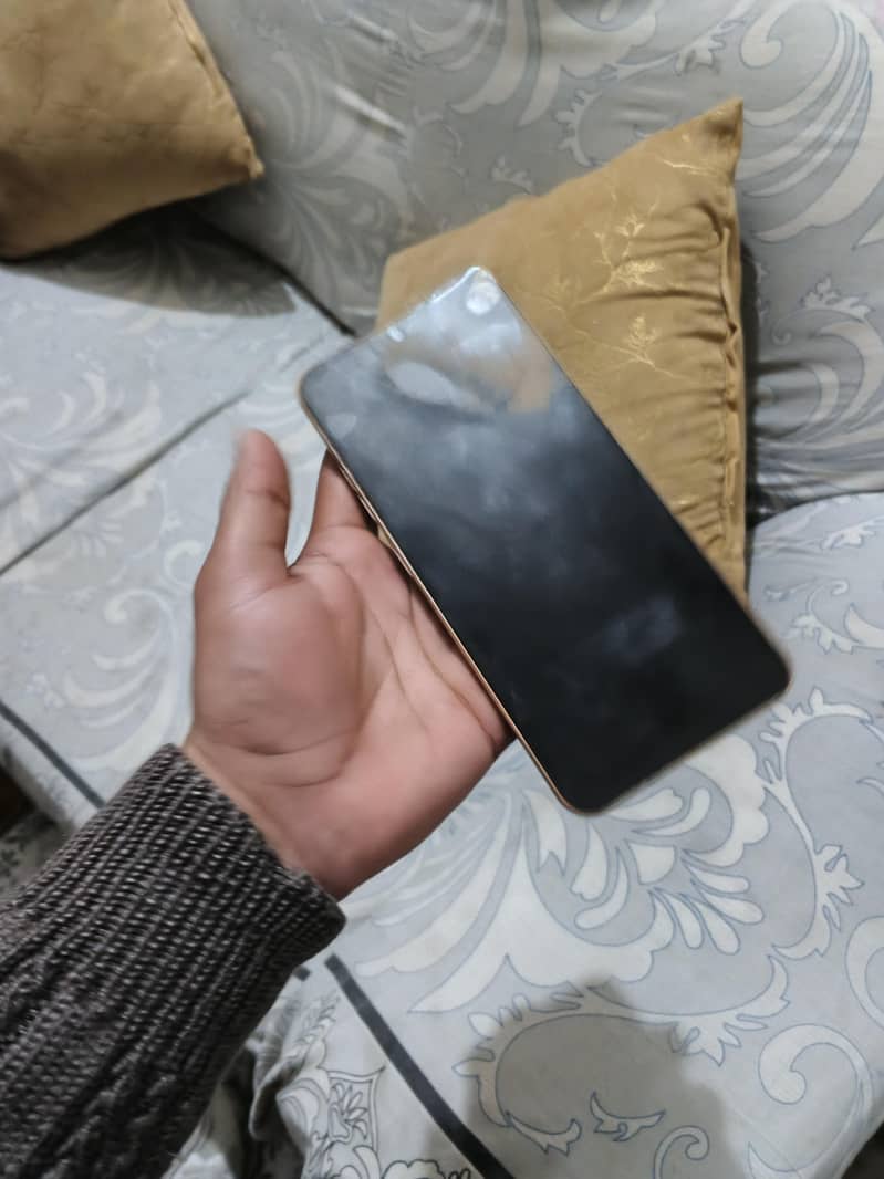 Lg v60 thinq 5g vip approved exchange possible - Mobile Phones - 1110740321