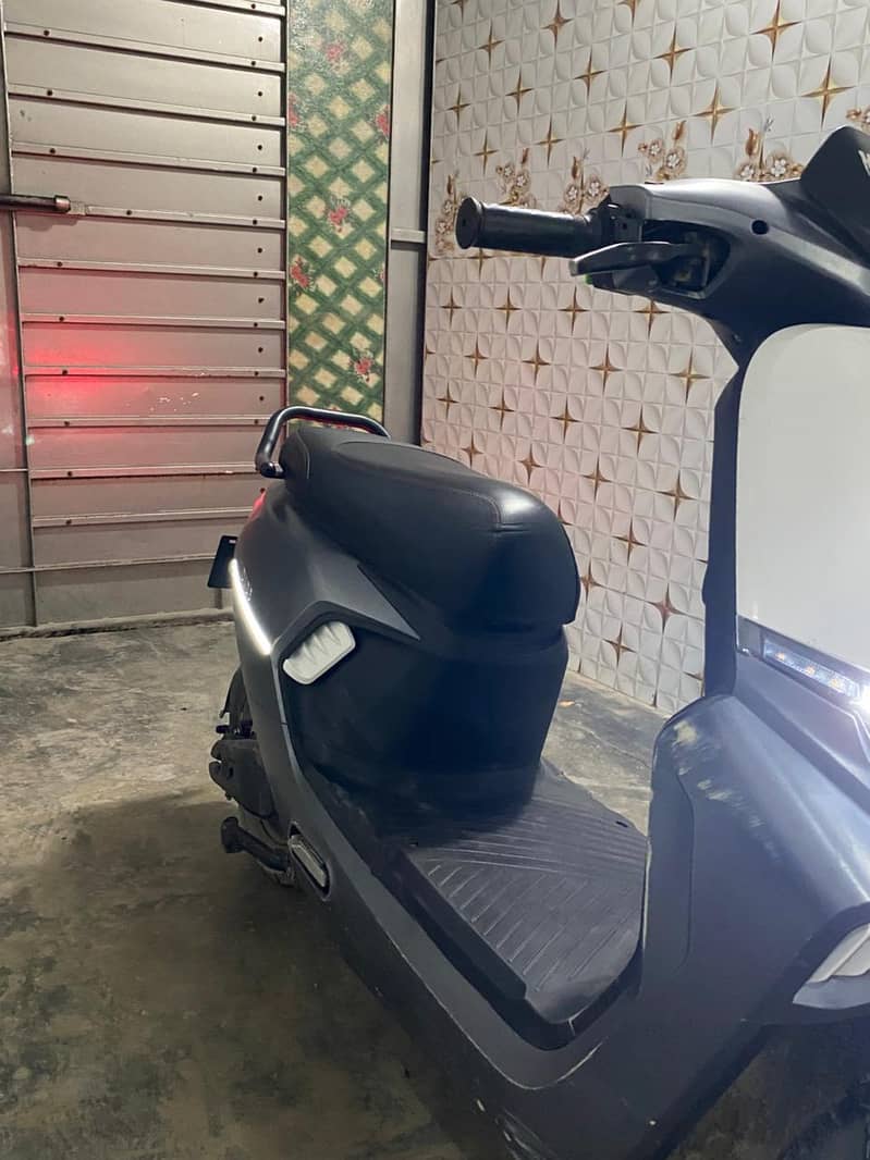 scooty electric - Electric - 1110740689