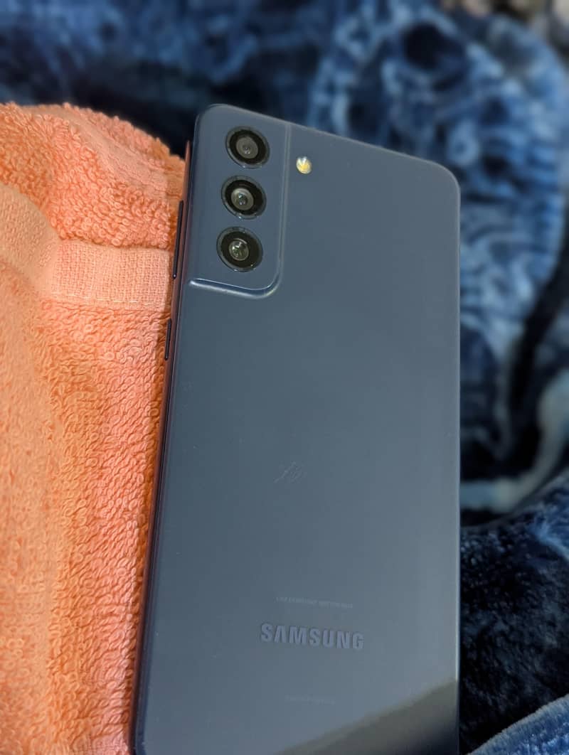 Samsung S21 fe 5G | Snapdragon 888 120 FPS display | Camera 4K All Ok ...