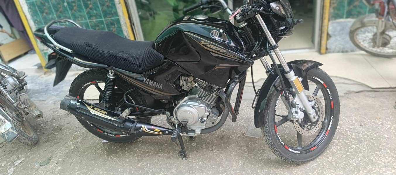 Yamaha ybr 125cc model 2023 Black color all punjab number - Standard ...