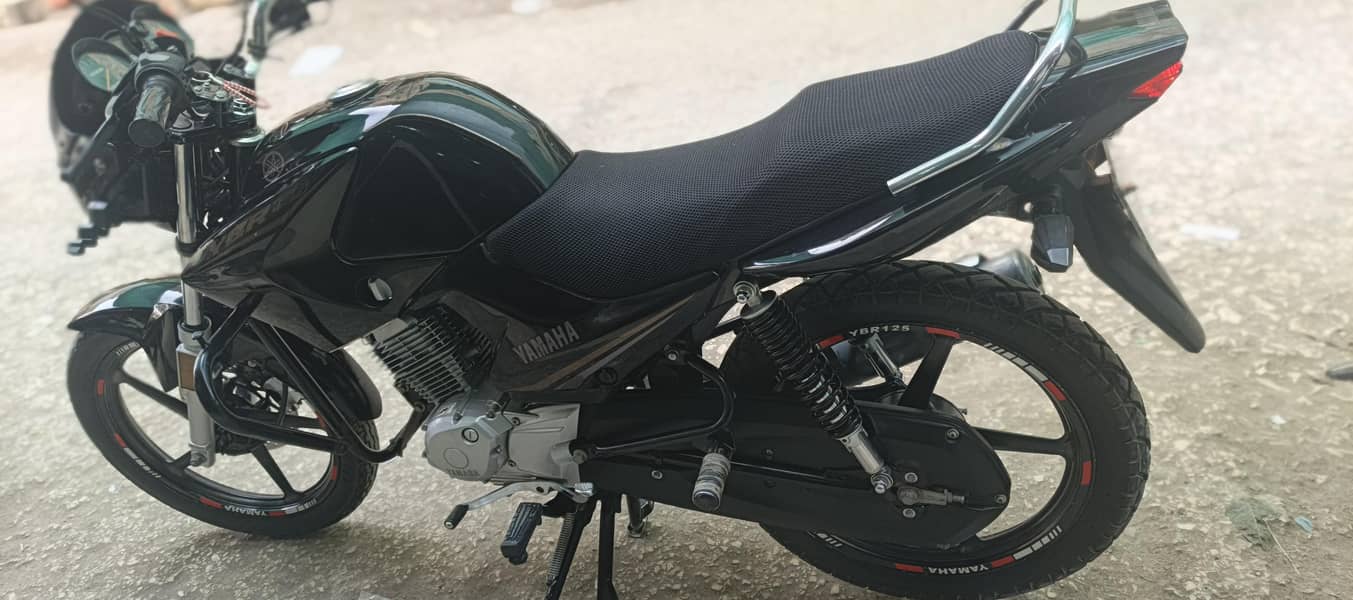 Yamaha ybr 125cc model 2023 Black color all punjab number - Standard ...
