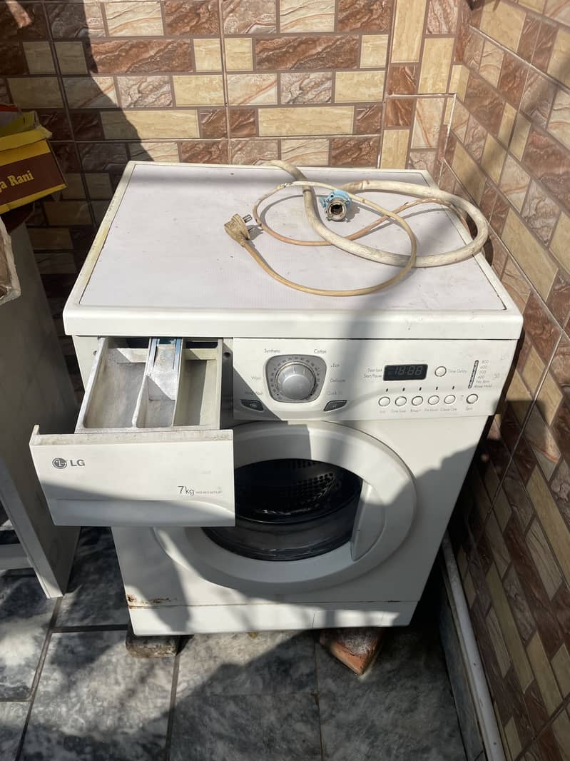 LG FORNT DOOR WASING MACHINE - Washer & Dryer - 1110754182