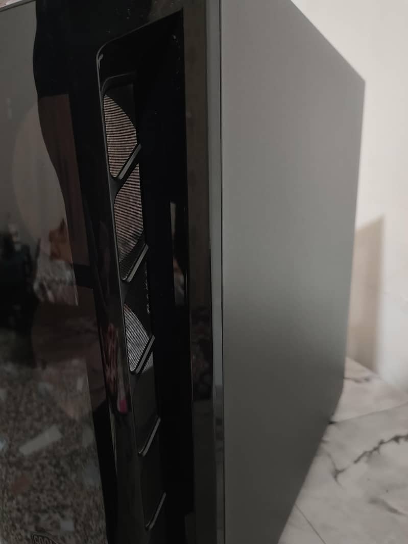 Cooler Master MB520 RGB Full ATX Case with 6 RGB Fans - Computer ...