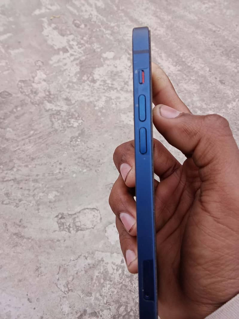 iPhone 12 - Mobile Phones - 1110774218