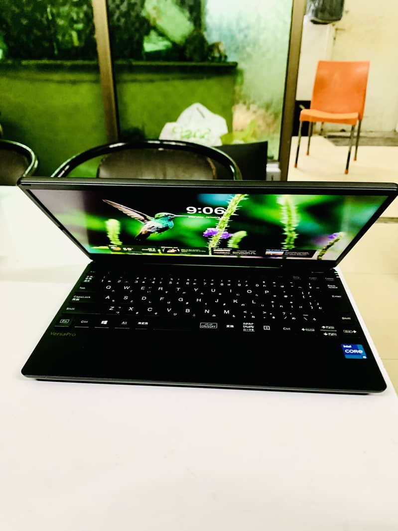 NEC laptop - Laptops - 1110776934