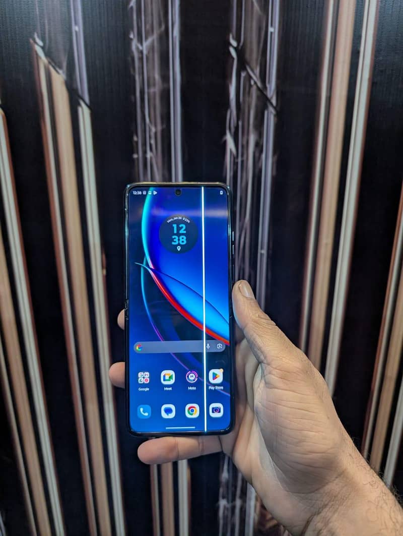 Motorola RAZR 40 Ultra 256GB | Non-PTA | 46K - Mobile Phones - 1110777483