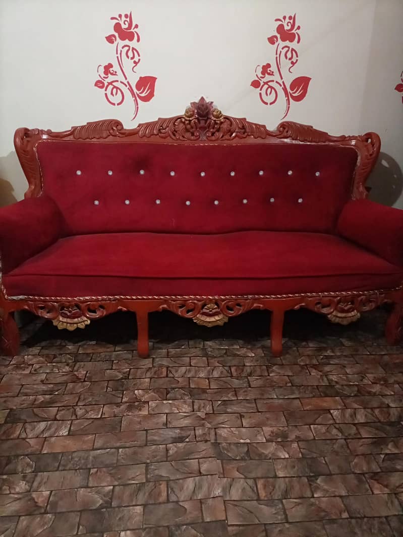 Crown Style 3+1+1 Sofa Set For Sale – Luxury Wooden Design - Sofas ...