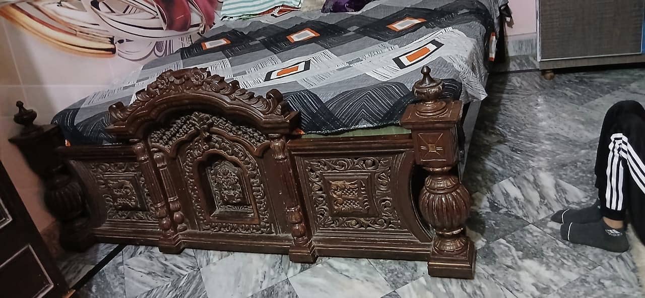 Original Chinioti wooden king bed set - Beds - 1110785957