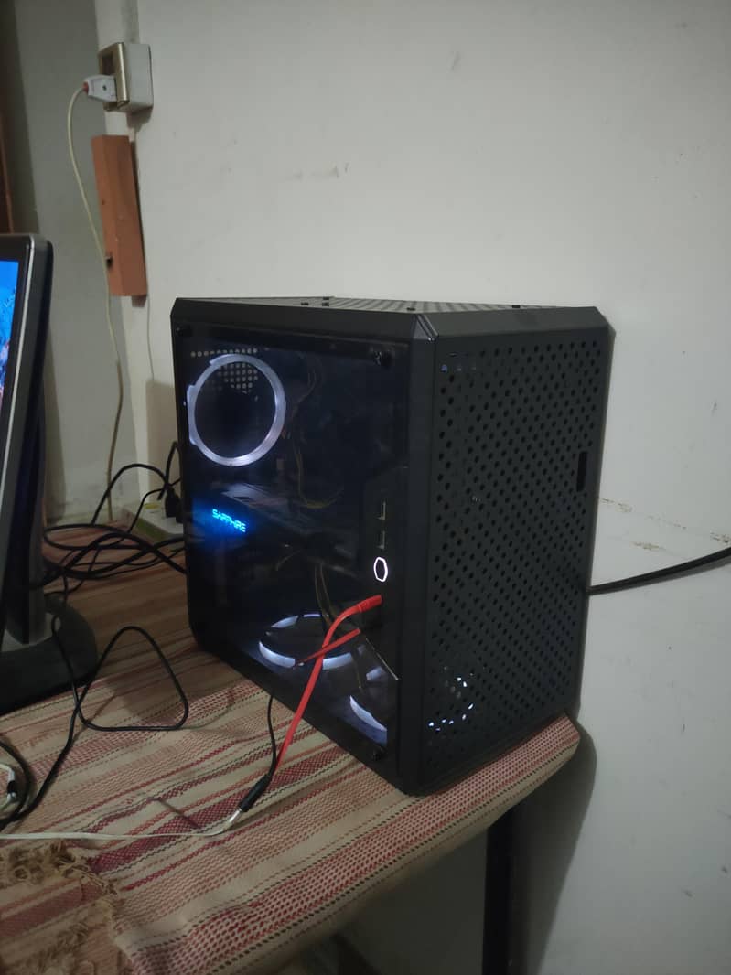 Cooler Master Q500l Pc Case With 5 Fans - Computer Components - 1110792681