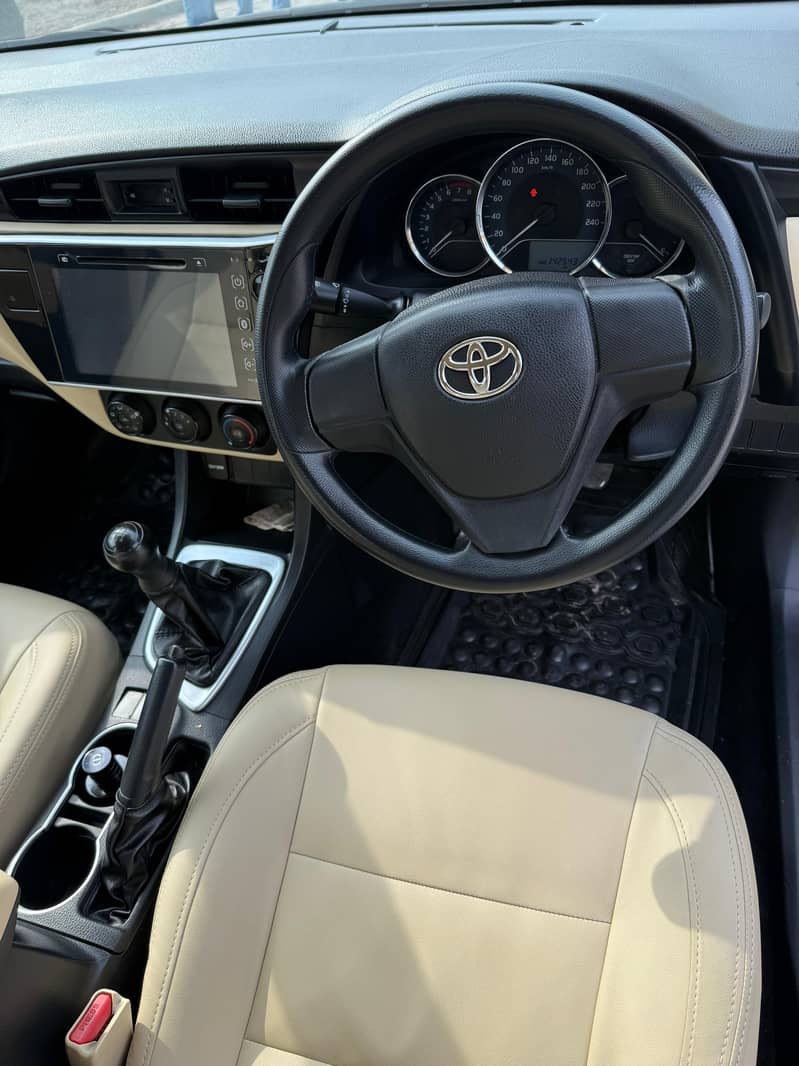 Toyota Corolla GLI 2019, 1st Owner,complete file with original 3 keys ...