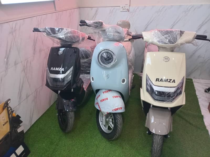 Ramza A700 Electric Scooty | CONTACT 0327-4139443 - Electric - 1110794912
