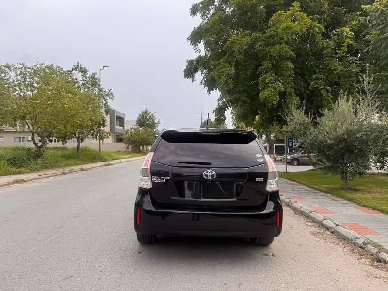 Prius Alpha - Cars - 1110797904