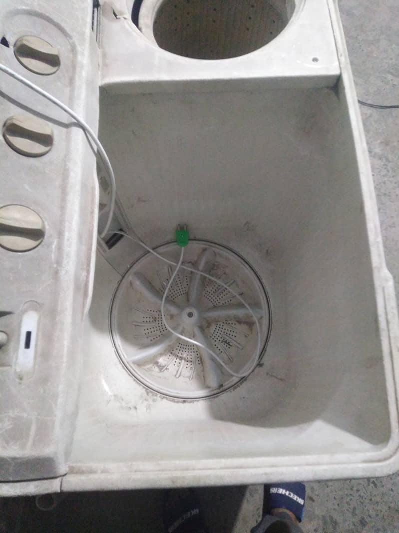 Washing machine + dryer - Washer & Dryer - 1110804946