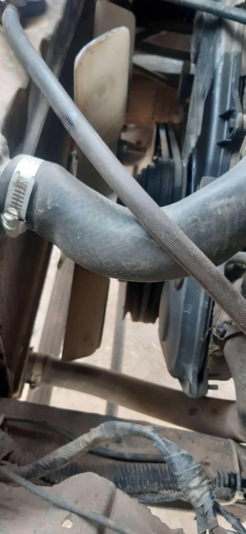 toyota saris - Buses, Vans & Trucks - 1110805834