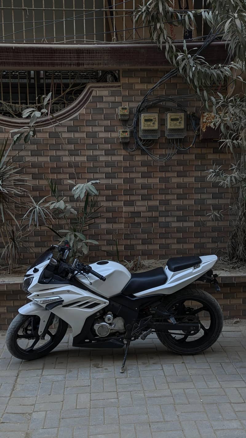 superstar Leo 200 - Sports & Heavy Bikes - 1110808051