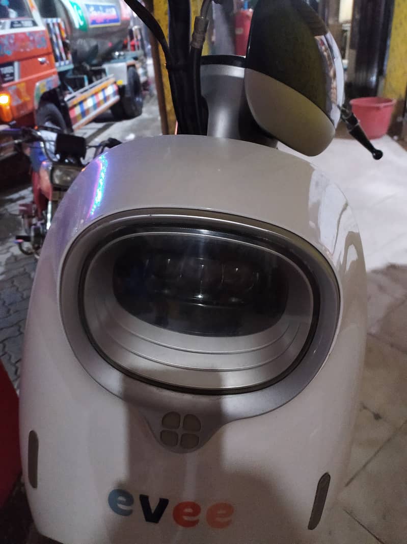 Electric scooty - Electric - 1110808486