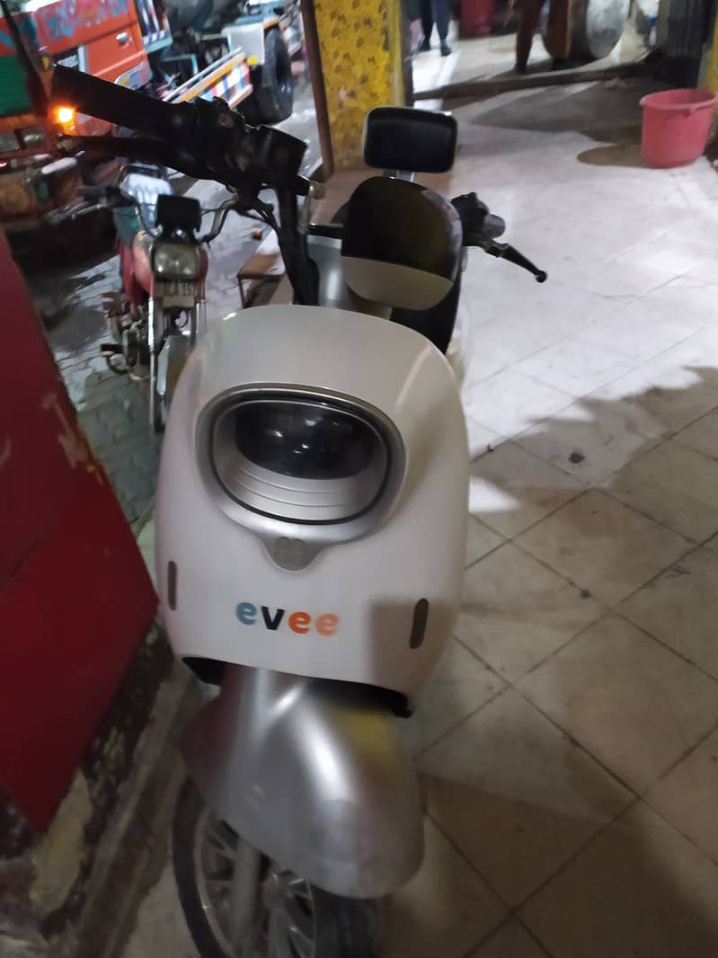 Electric scooty - Electric - 1110808486