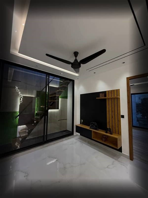 3 Years Installment Plan Luxury 5 Marla Brand New House In Park View ...