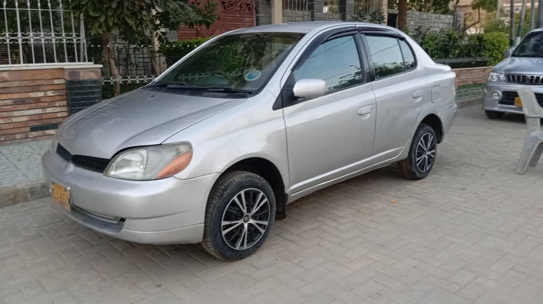 Toyota platz Automatic - Cars - 1110810329