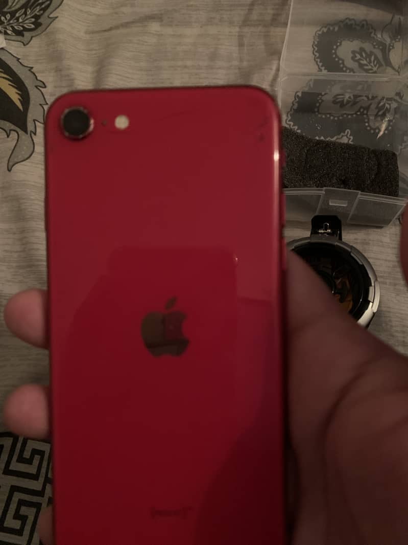 Apple iPhone SE - Mobile Phones - 1110812690