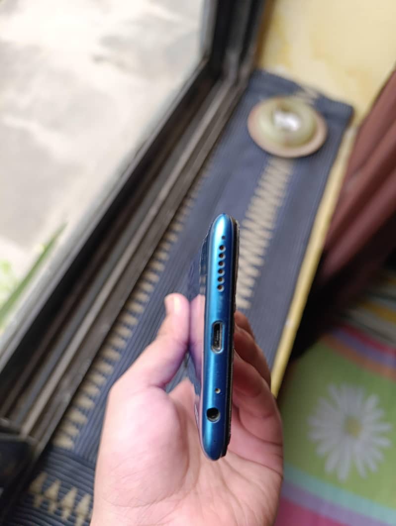 Tecno Spark 4 3/32gb - Mobile Phones - 1110827480