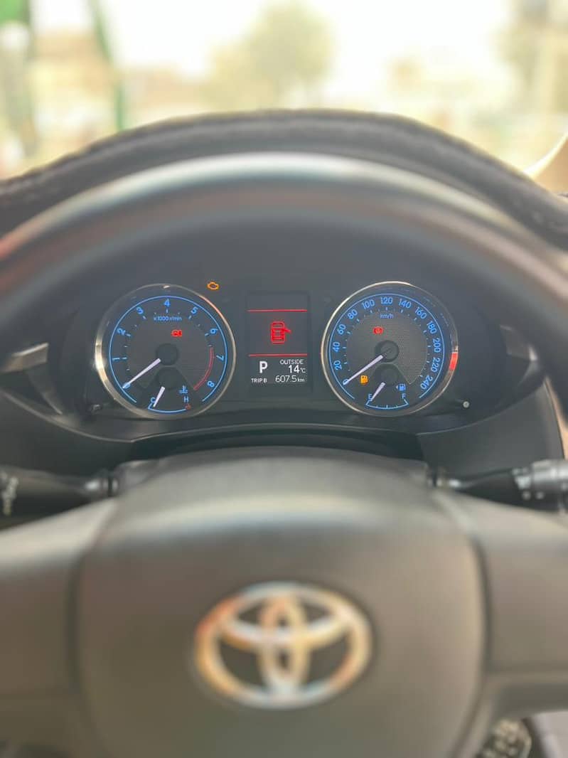 Toyota Corolla Altis 1.8 Cruisetronic Islamabad registered - Cars ...