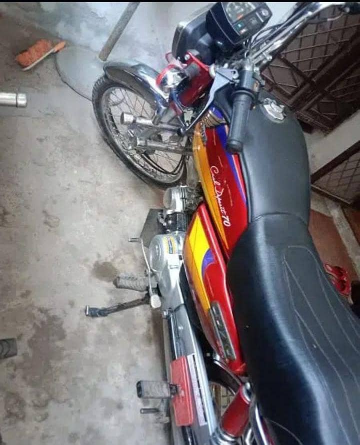 bike Honda CD 70 model 2005, contact WhatsApp 03, 25 74 12 0 97 ...