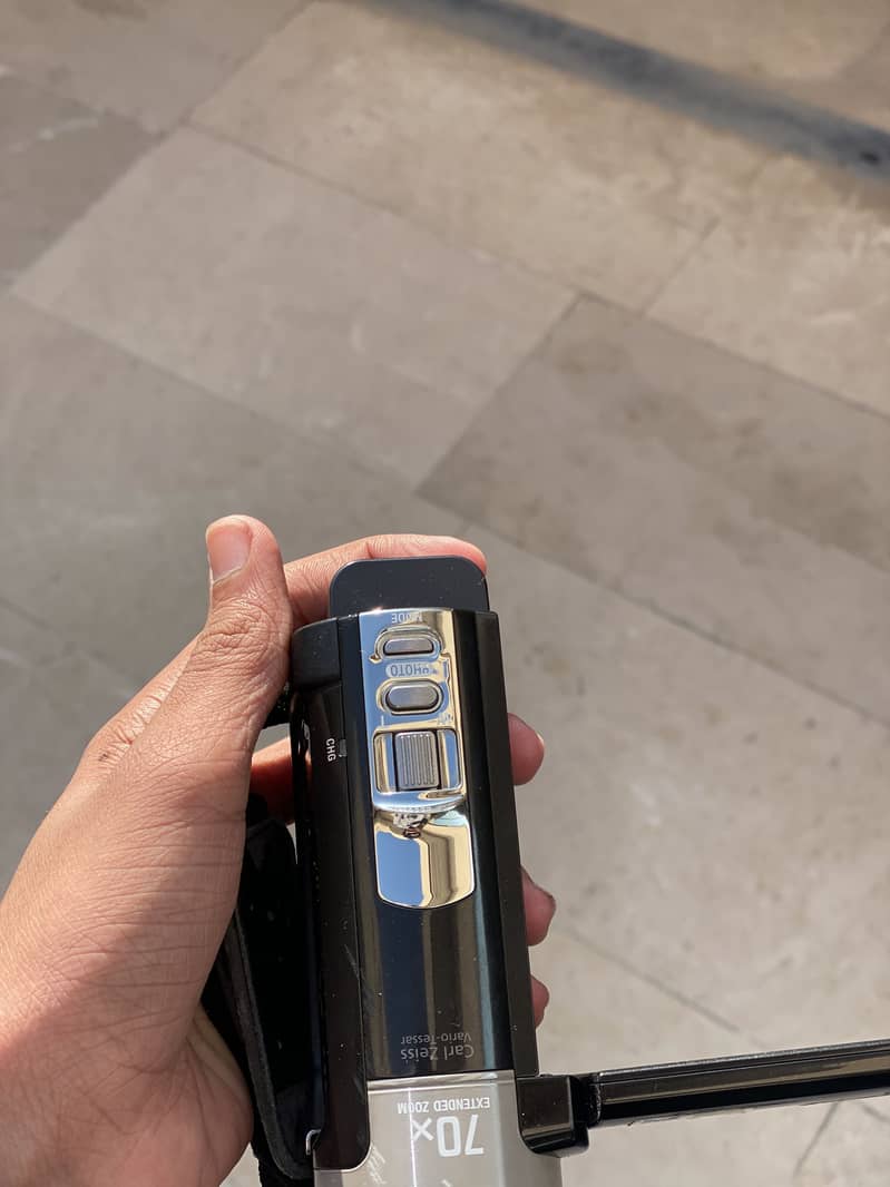 Sony DCR-SX65 Video Camera 10x Optical Zoom (mobile computer pc laptop ...