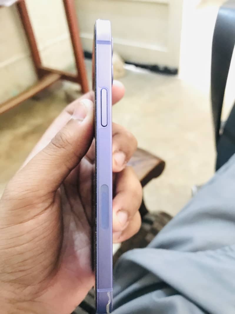 Iphone 12 - Mobile Phones - 1110846505