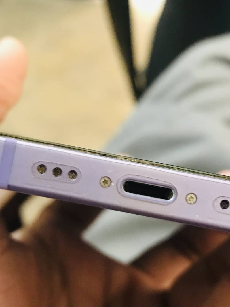 Iphone 12 - Mobile Phones - 1110846505