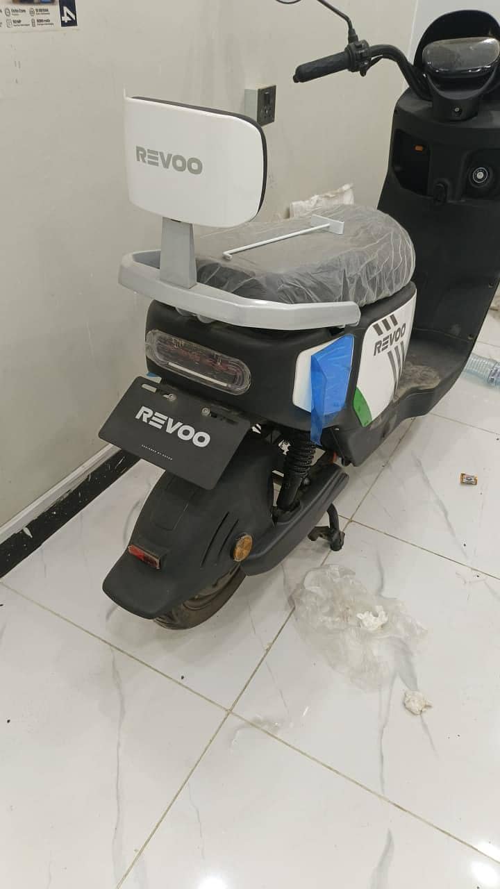Reevo A10 - Electric - 1110847533