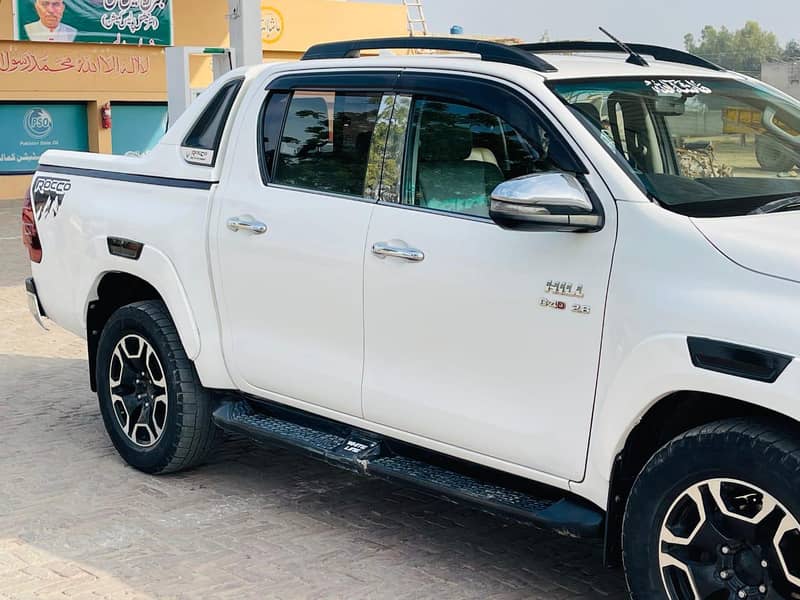 Toyota Revo 2020 / 2021 - Cars - 1110848131