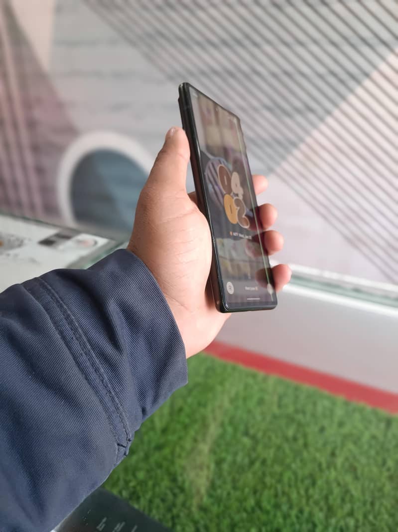 google pixel 6 panel ma ak line hai Baki all oky - Mobile Phones ...