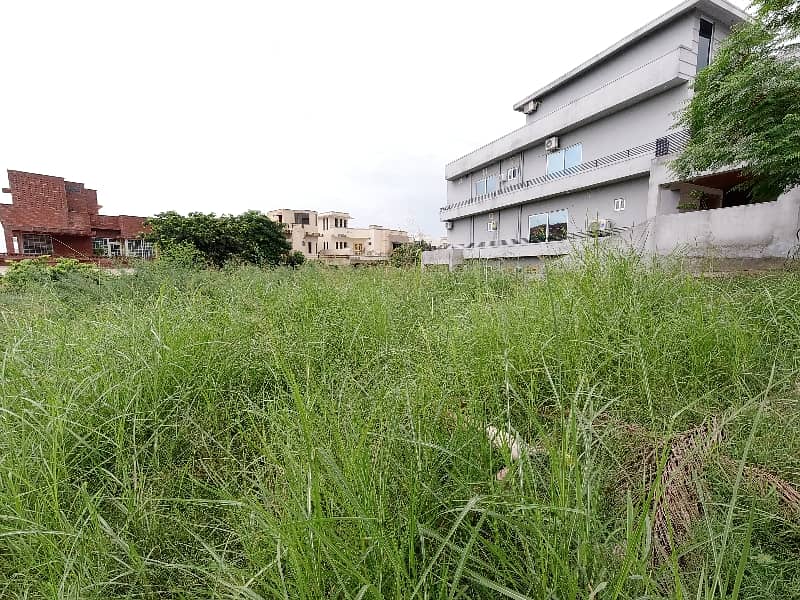 20 Sector G DHA Phase 2 Corner & Extra Land Plot At 500 Lac - Land ...