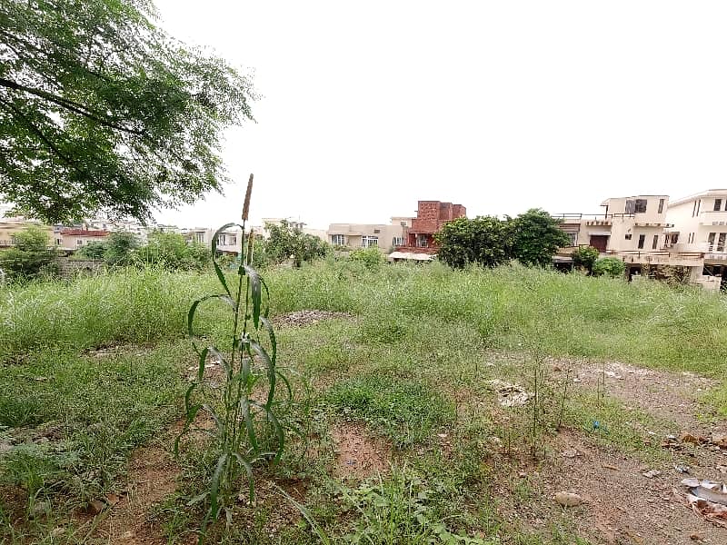 20 Sector G DHA Phase 2 Corner & Extra Land Plot At 500 Lac - Land ...