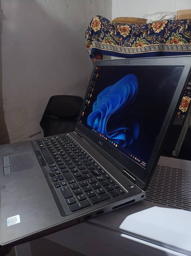 Dell Precision 7540 | 32 Gb |Intel Xeon 8 core 16 threads processor ...